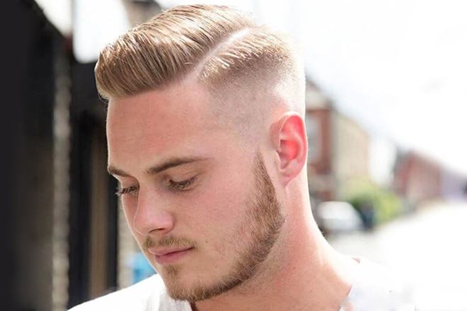 Side Part vuốt ngược: 10 kiểu tóc nam uốn vuốt rẽ ngôi 7/3, 6/4 đẹp