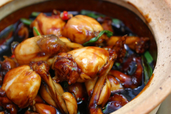 Cho trẻ ăn thịt cóc: Lợi một hại mười