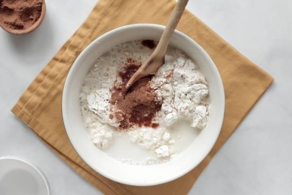 Hướng dẫn mẹ 2 cách làm đất nặn an toàn cho bé chơi