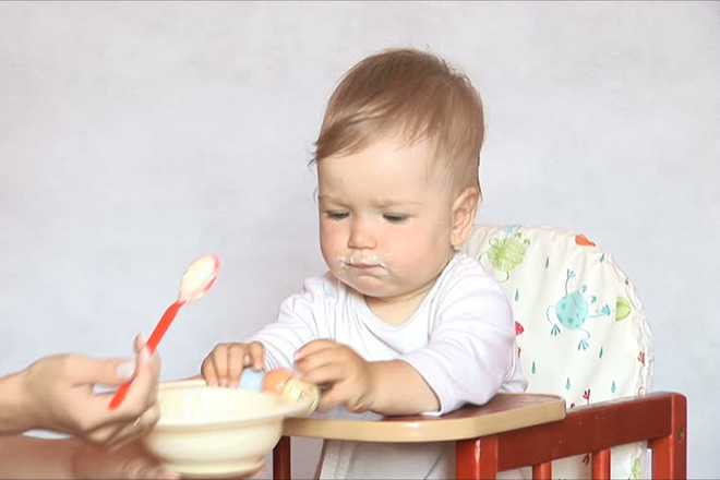 Cách nấu cháo cho bé và những lưu ý quan trọng cho mẹ