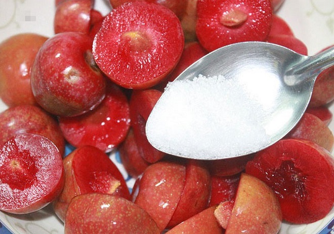 Cách làm mận ngâm đường ngon, để được lâu không bị lên men