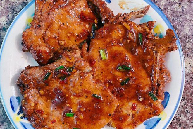 3 cách làm sườn cốt lết chiên thơm ngon, đậm đà bắt vị ai cũng thích