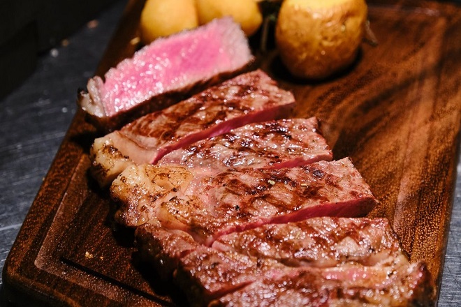 Moo Beef Steak của ai, thực đơn, giá cả và chất lượng như thế nào?