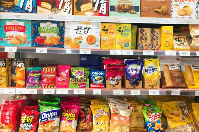 Top 10 loại snack ngon "ăn là ghiền" được yêu thích nhất hiện nay