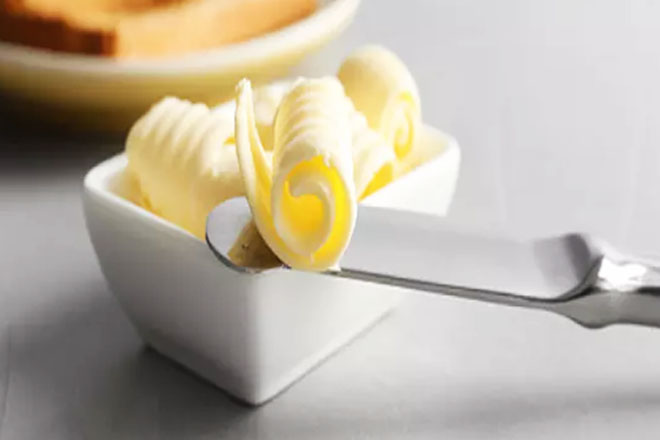 Margarine là gì, khác bơ thế nào, dùng có tốt không?