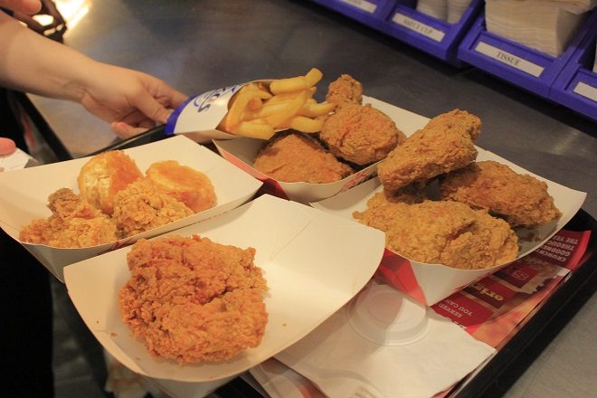 Texas Chicken thực đơn có những món gì? Giá cả, dịch vụ tại đây ra sao?