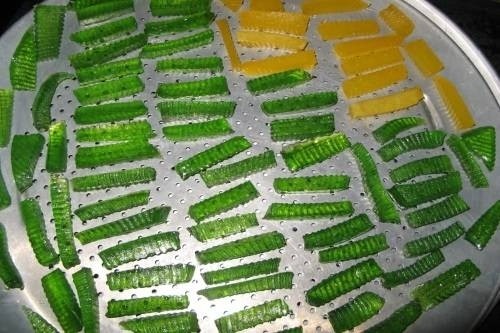 Chia sẻ bí quyết làm mứt rau câu dai giòn ngon miệng